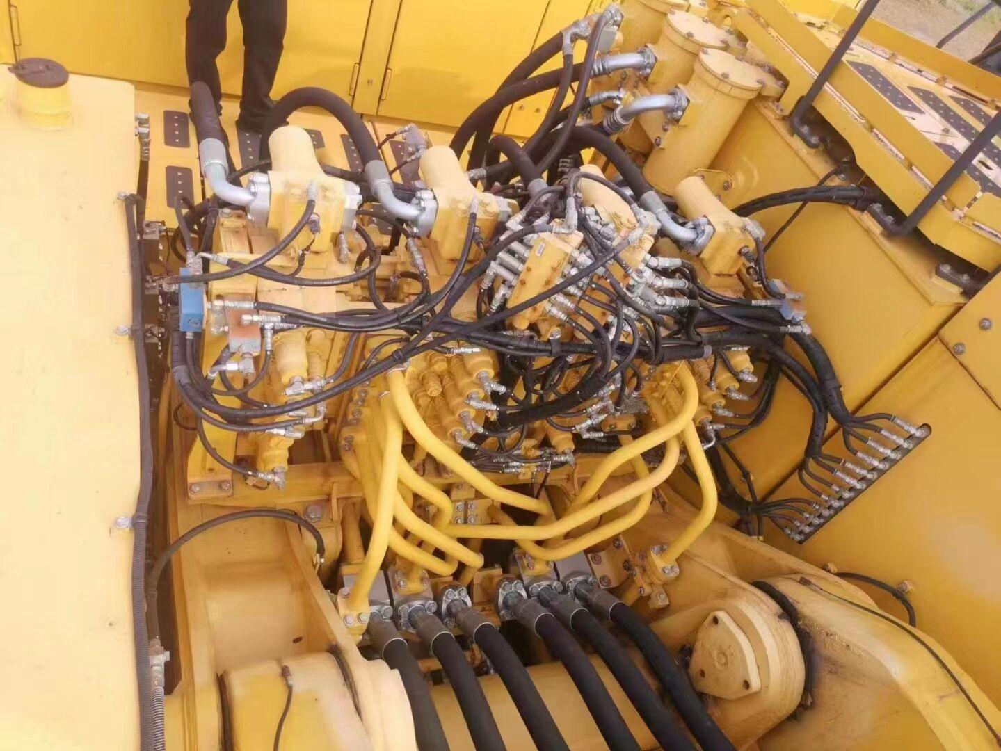 KOMATSU PC200 crawler excavator used (2018) price:21352500 EUR | 88 kW ...