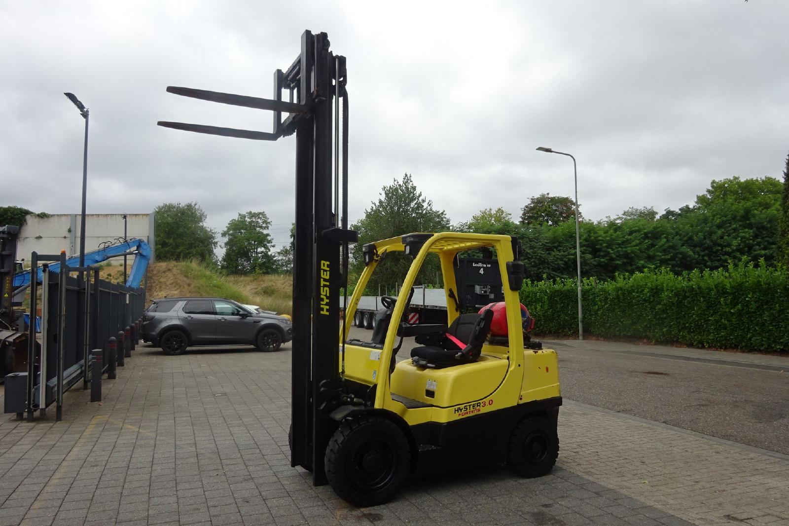HYSTER H 3.0 FT forklift used (2015) price:12040 EUR | Gas | 126724